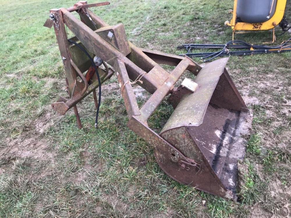 Tractor rear loader - three point link £475 - Cogmans Farm Machinery